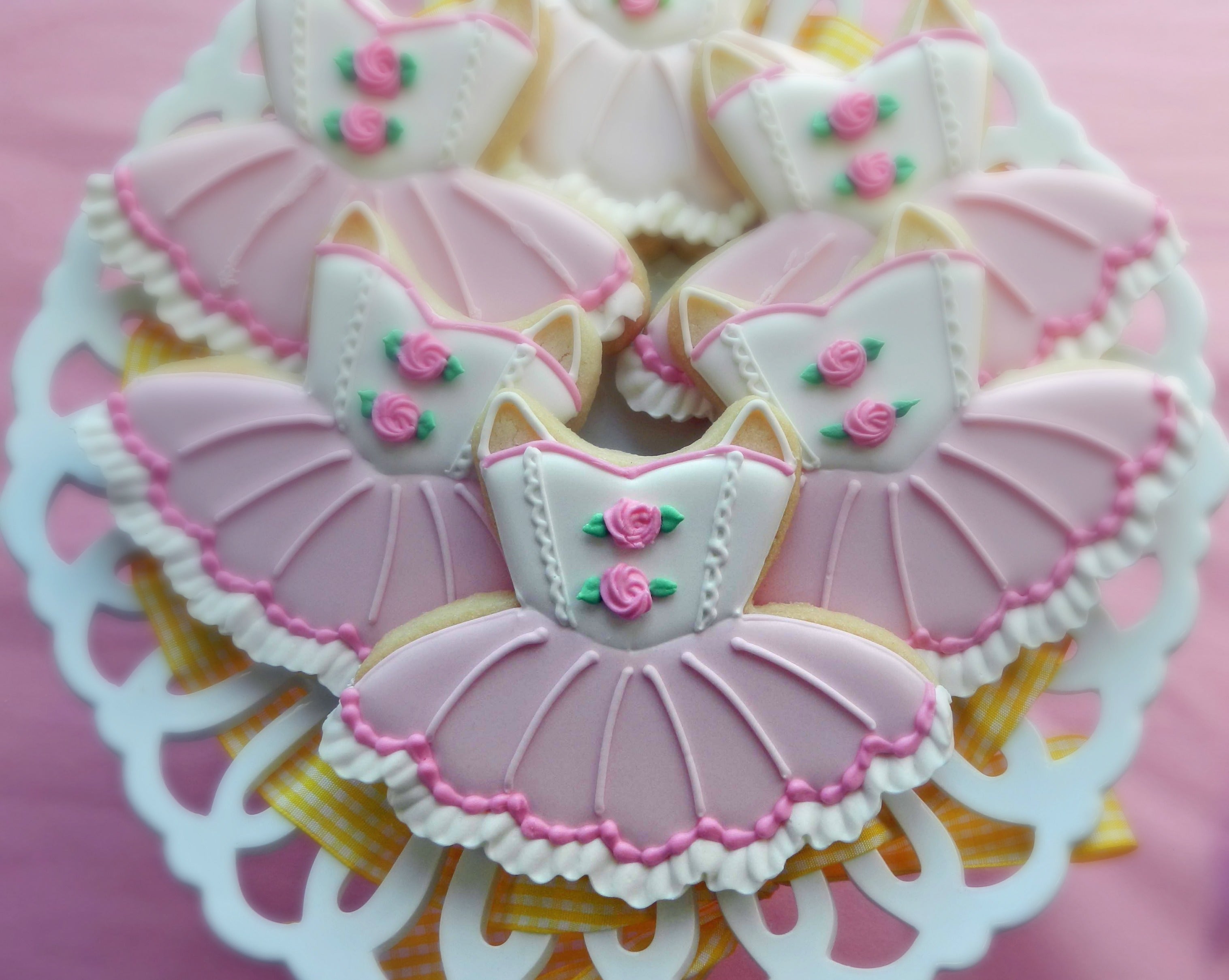 How to Decorate a Ballet Tutu Cookie – The Flour Box