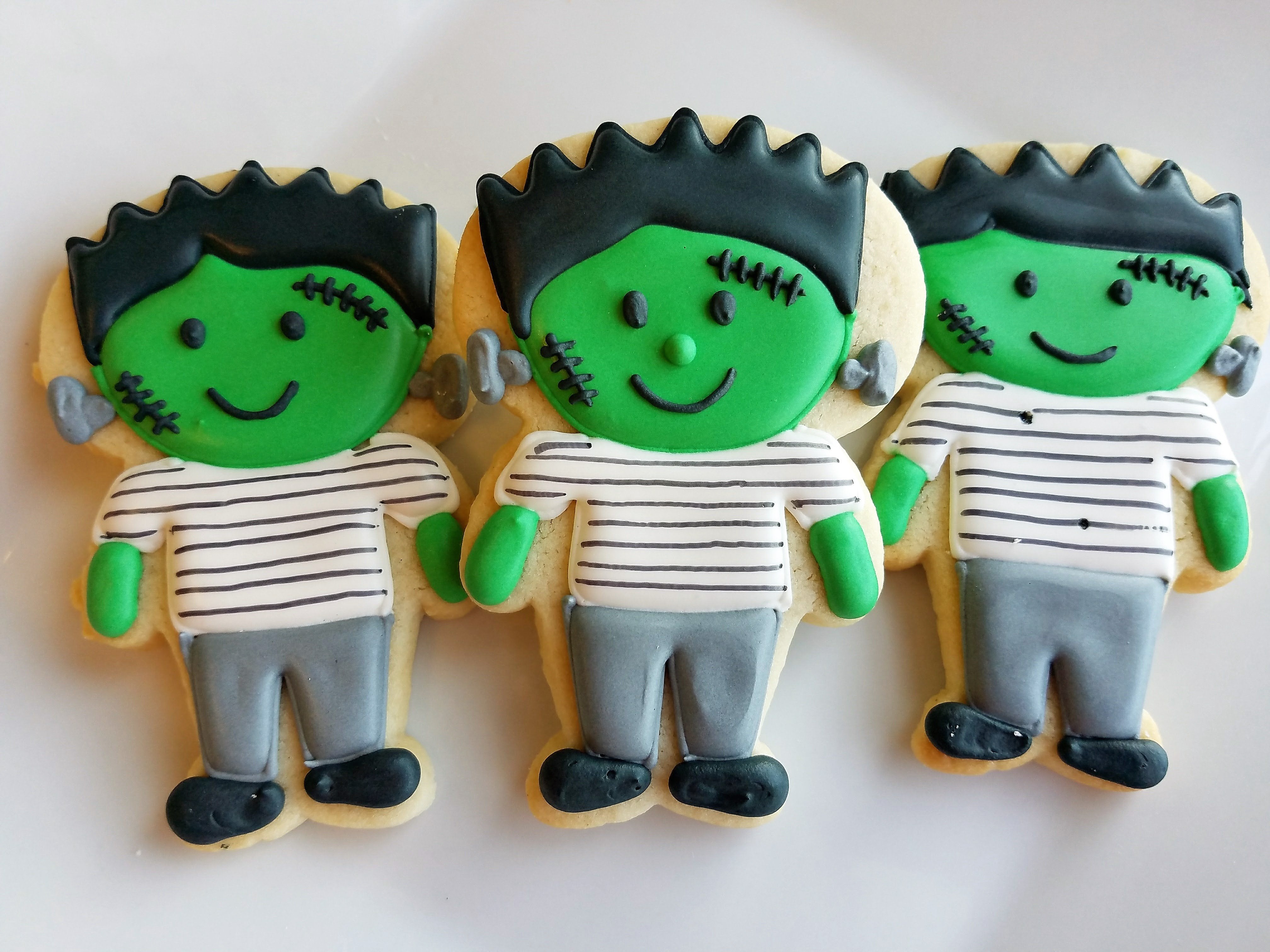 How to Decorate a Frankenstein Cookie – The Flour Box