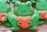 How to decorate a Frog Cookie – The Flour Box