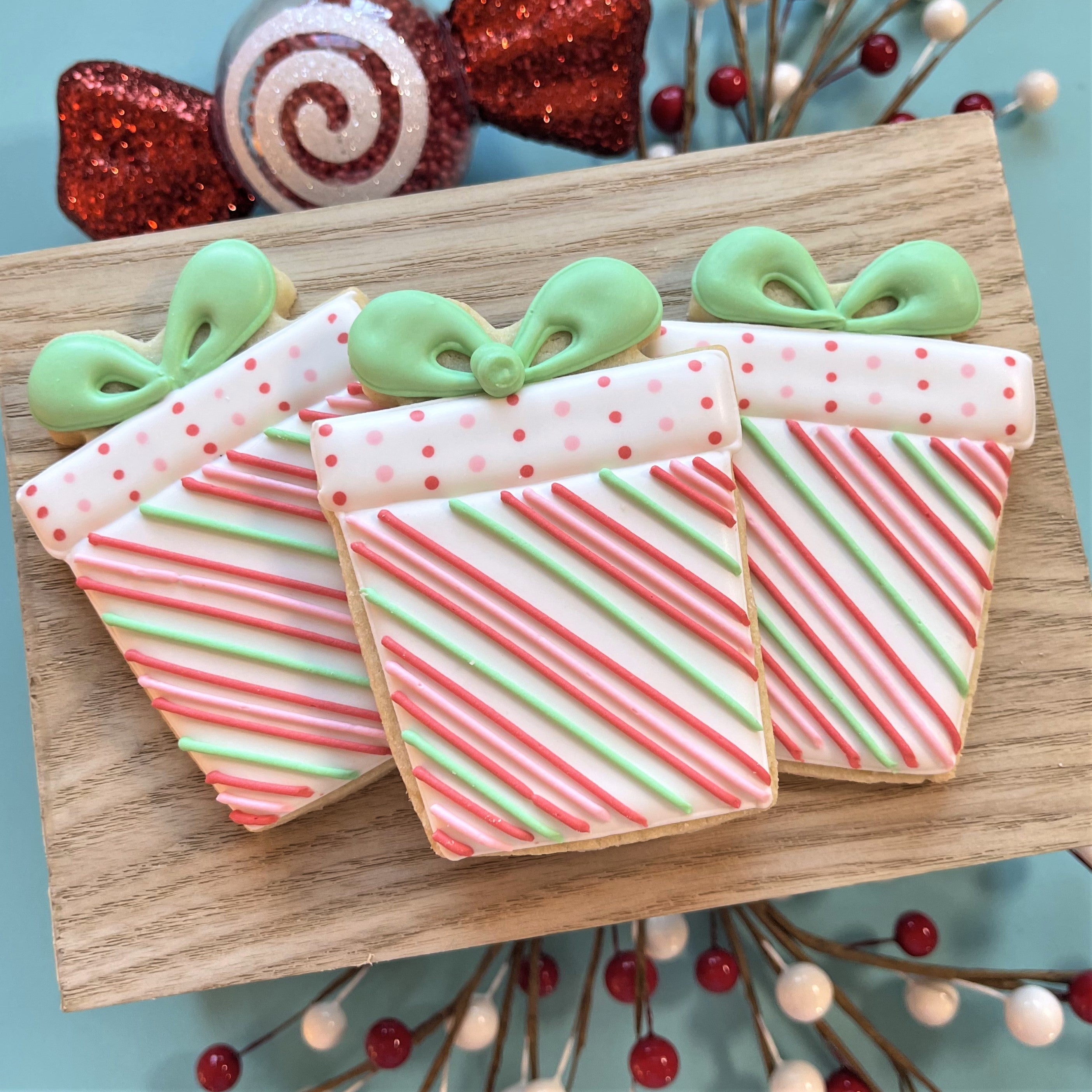 Present Tall Cookie Cutter – The Flour Box